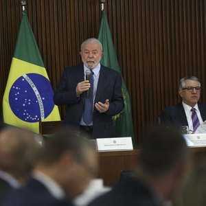 Lula acerta criação de plano comum de obras com governadores ...