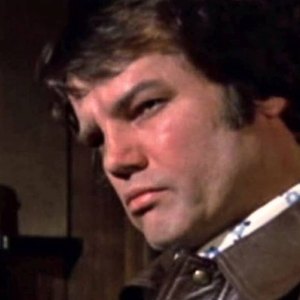 Morre Joe Don Baker, ator da franquia 007, aos 89 anos - TribunaHoje.com