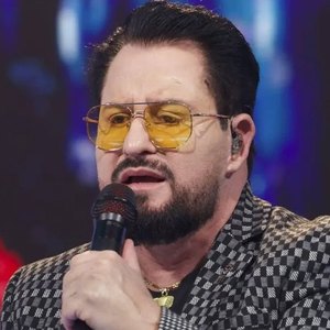 Sertanejo Marrone passa por nova cirurgia e se afasta dos palcos ...