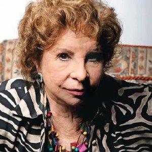 Atriz Daisy Lúcidi é hospitalizada após testar positivo para Covid-19 ...