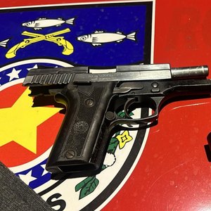 Revólver com dez munições é apreendido em ﻿campo society no Barro Duro ...